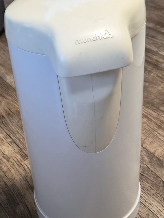 Munchkin | Accessories | Munchkin White Diaper Pail With Free Bags ...